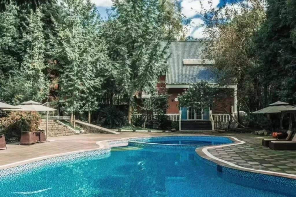 Outdoor Swimming Pools in Chengdu | Chengdu-Expat.com